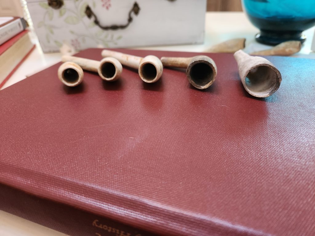 Dating Colonial Pipes and Pipestems | Todd's Archives